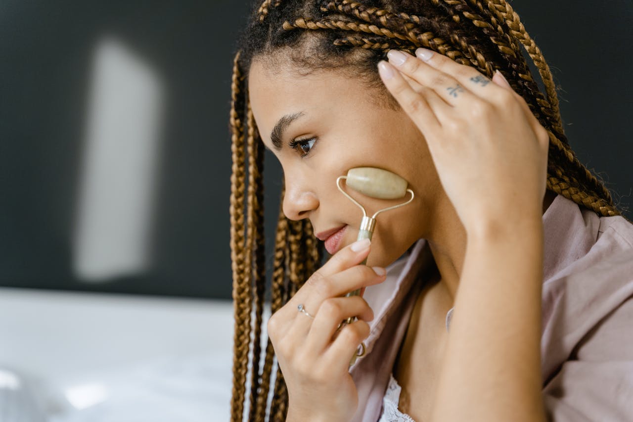 Can An Acne Scar Improvement Facial Fade Marks Without Peels?